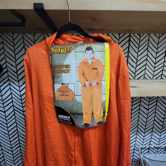 Spirit | Other | Couples Halloween Costumes Sexy Cop And Escaped ...